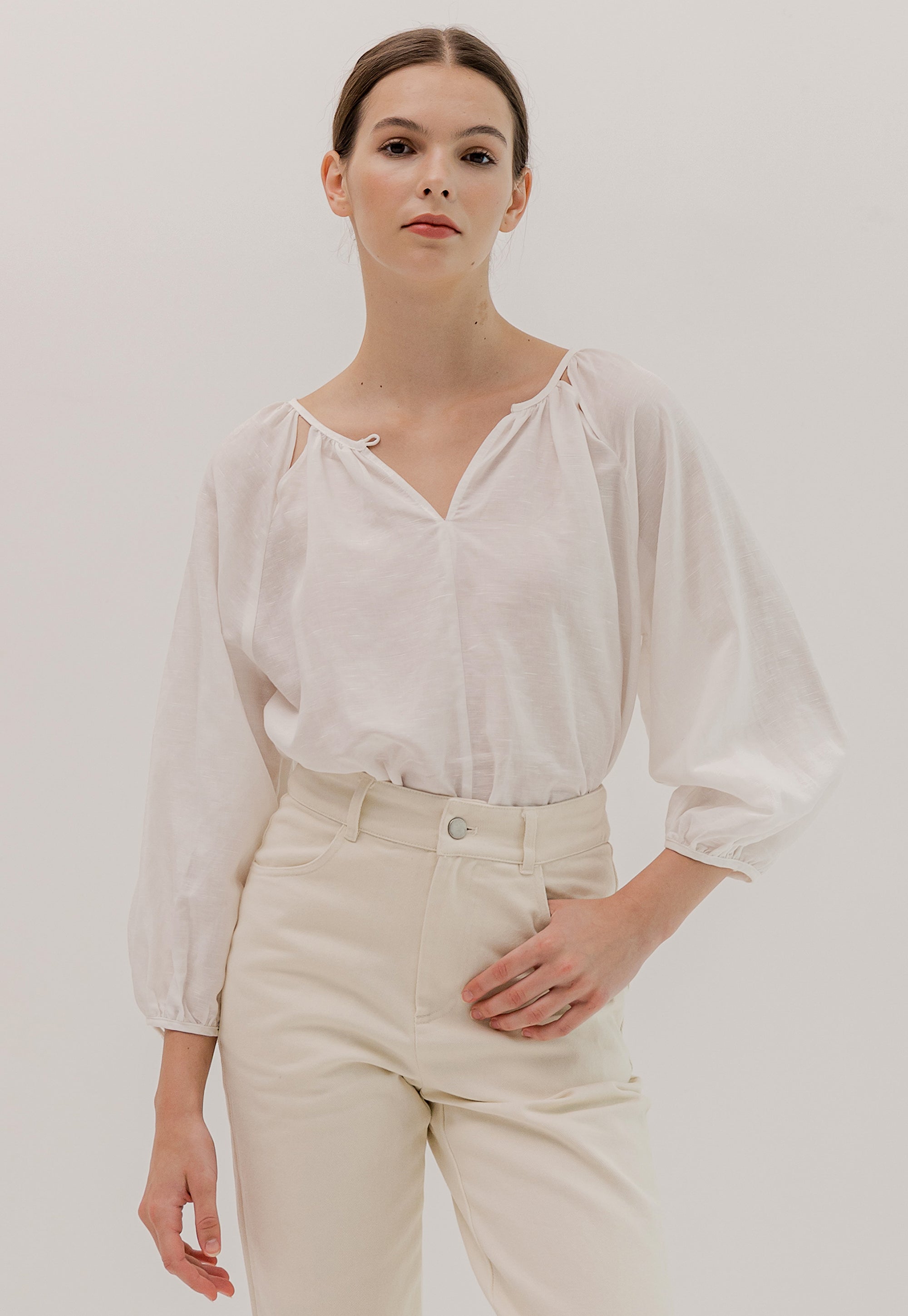 Camille Linen Blouse in White – Génue